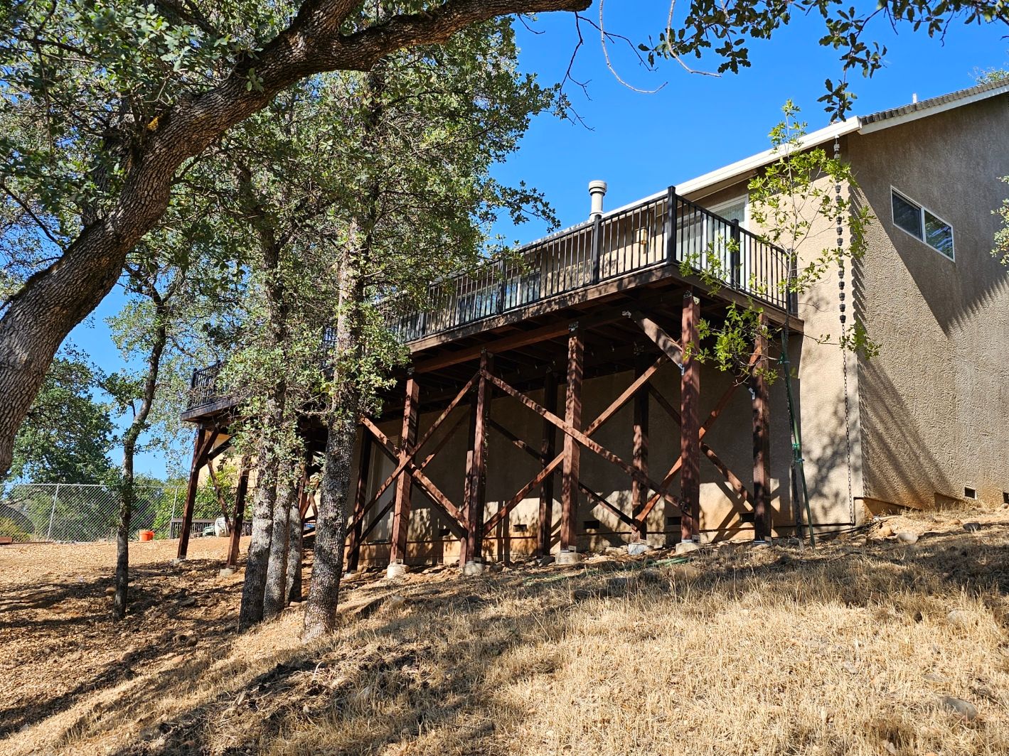 Construction in Cottonwood, CA | Austin LoBue Construction Gallery | Decks